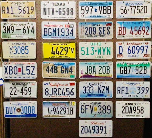 Large lot of 25 old colorful license plates - bulk - many states - low ...