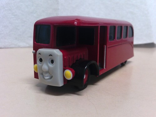 Bachmann Trains Thomas and Friends Bertie Bus 2002 42442 HO/OO | eBay