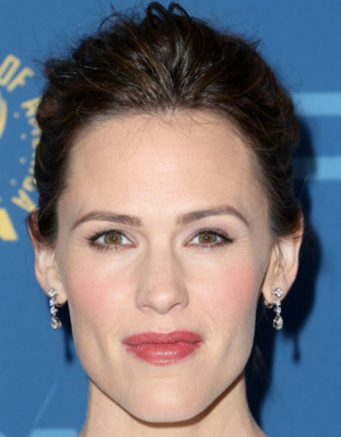 Jennifer Garner in an 8" x 10" Glossy Photo Headshot 1600 1 | eBay