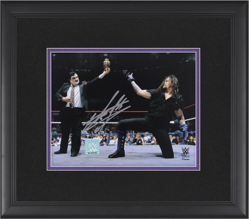 The Undertaker WWE Framed Autographed 8" x 10" In-Ring Saluting The | eBay