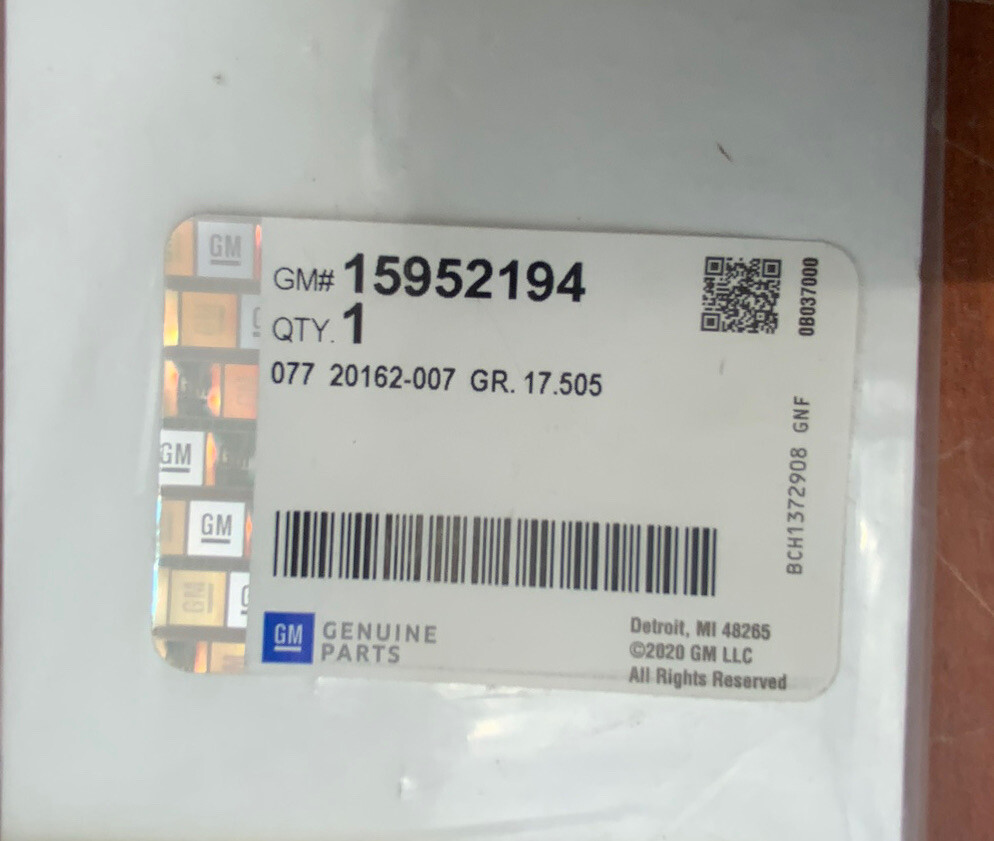 New OEM GM Pick Up Box Bed-Stone Deflector Guard Right 15952194 | eBay