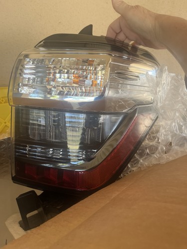 2014-2024 Toyota 4Runner Left Drivers Tail Light OEM 81551-35402 | eBay