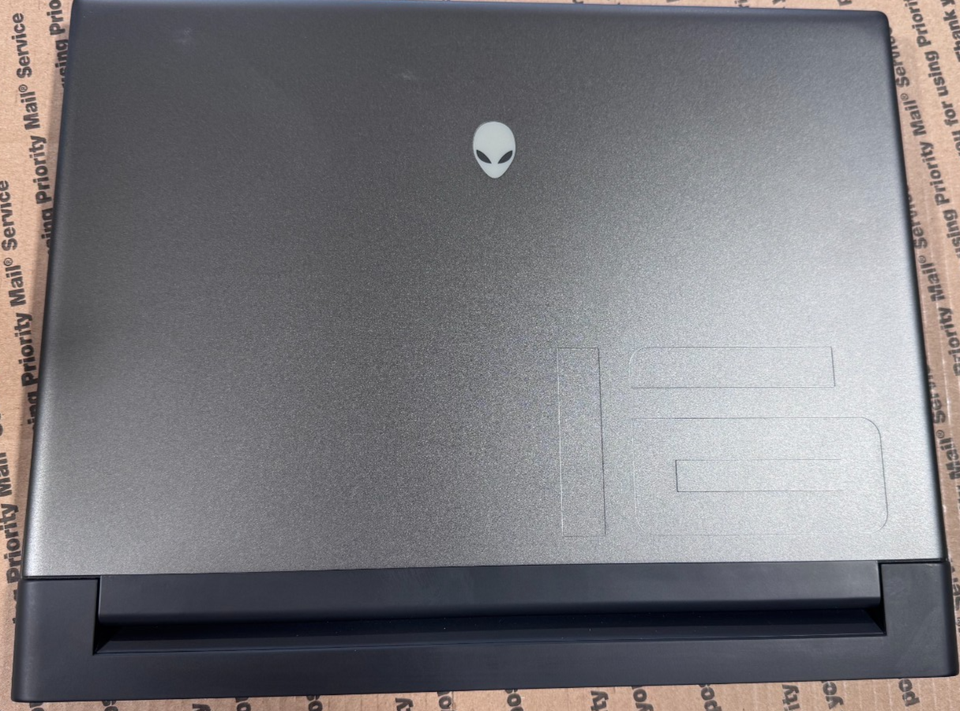 Alienware M16 R1 16" Intel® Core™ i9-13900H - 16GB RAM 1TB SSD RTX 4080 ...