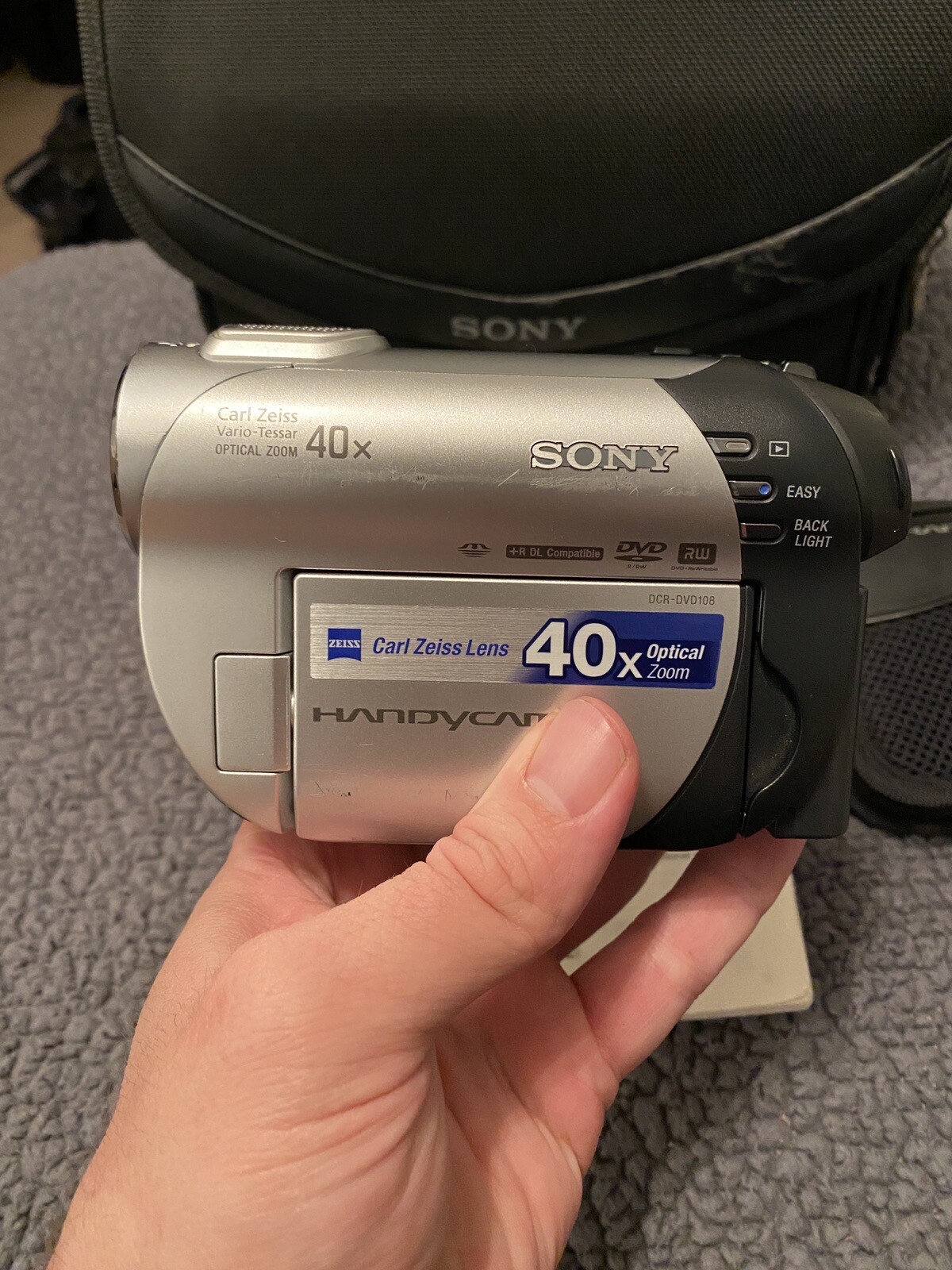 Sony HandyCam DCR-DVD108 Mini DVD Camcorder Nightshot 40x Optical Zoom ...