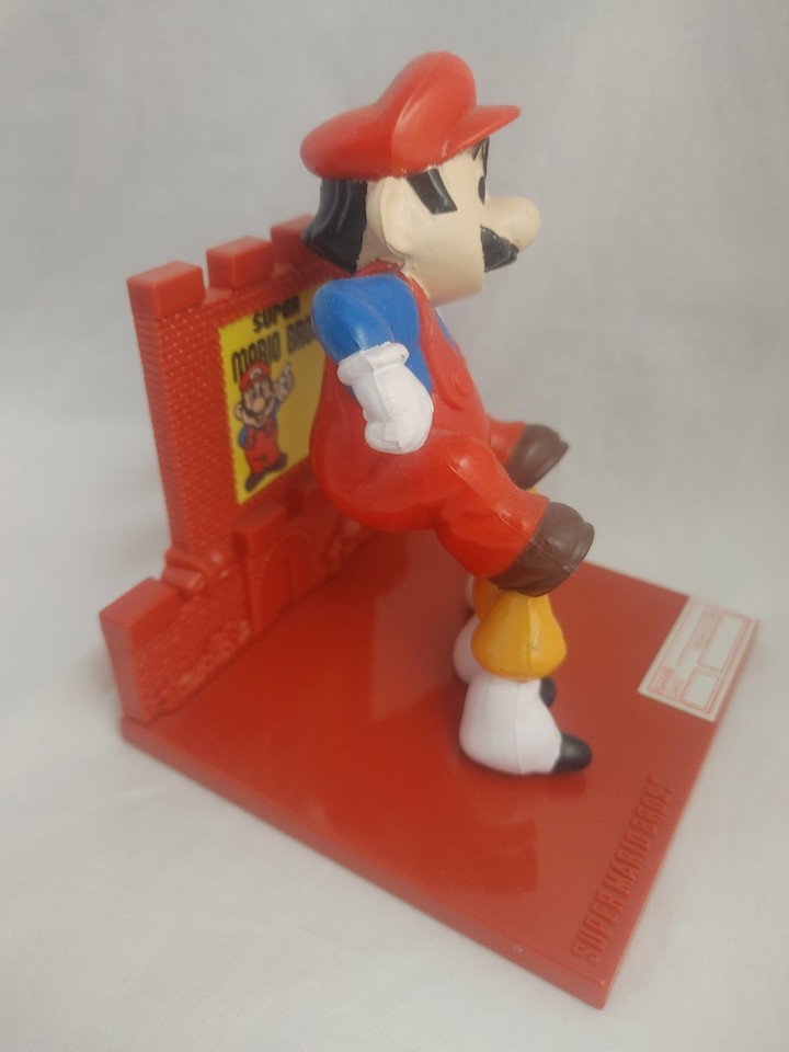 Vintage 1988 Nintendo Super Mario Bros. Mario Stomps the Goombas Trophy ...