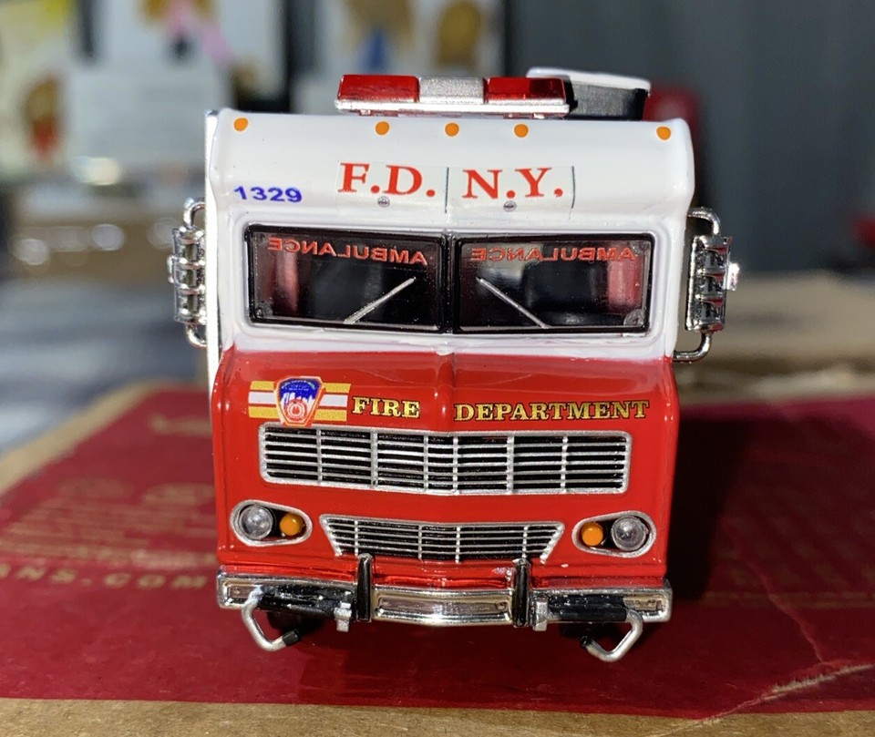 1-1 Kitbash 1/64 FDNY RESCUE AMBULANCE NEW YORK FIRE DEPARTMENT 1-1 Custom Made | eBay