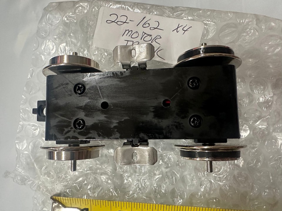 USA Trains R22-162 44 TONNER DIESEL REPLACEMENT MOTOR BLOCK ASSEMBLY ...