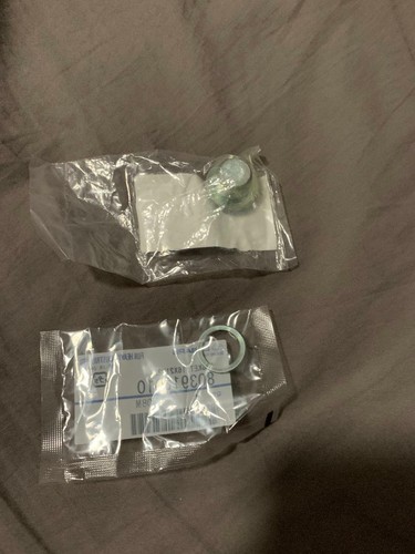 Subaru 807016160 Genuine OEM Factory Original Drain Plug for sale ...