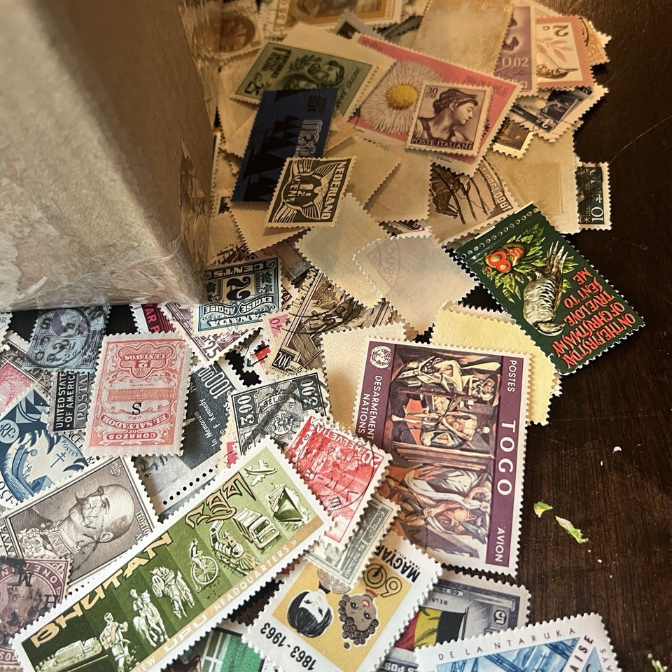 WW STAMP BOX LOT THOUSANDS OF OFF PAPER STAMPS FROM 100s OF COUNTRIES ...