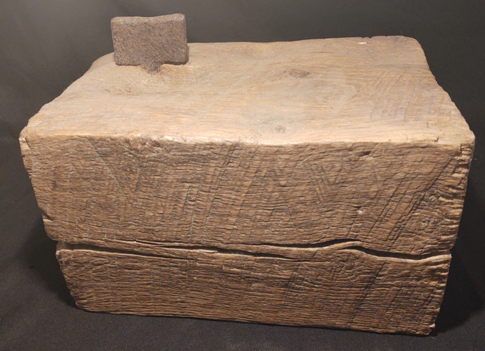 Oyster Hardy Shucking Wood Block Shucker Wrought Iron Blade Spud Tool ...