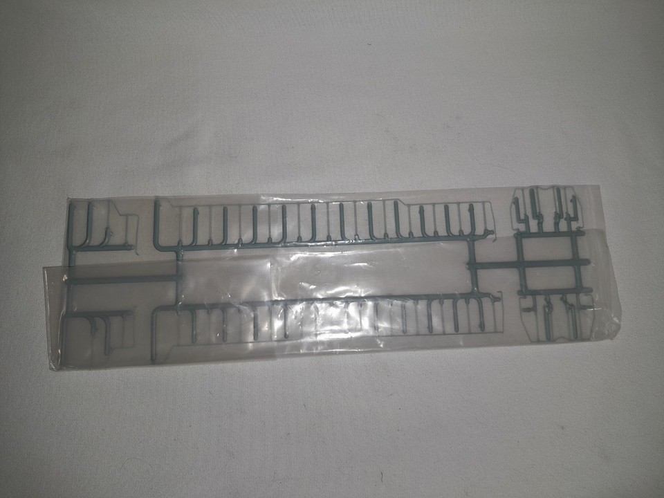 * HO SCALE ATHEARN SD40-2 HANDRAILS AND STANCHIONS * | eBay