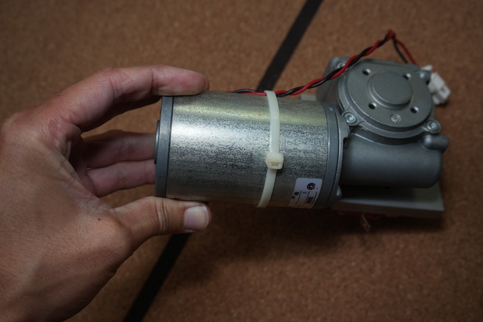 Dunkermotoren GR63x25 Motor 30VDC / 3200 RPM with removable GR80 15:1 ...