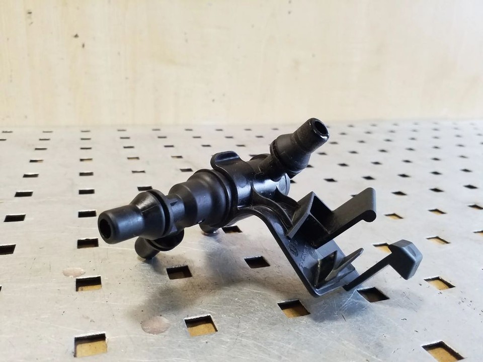 Mercedes-Benz GLC X253 C253 2017 Petrol/electricity A2055012820 ...