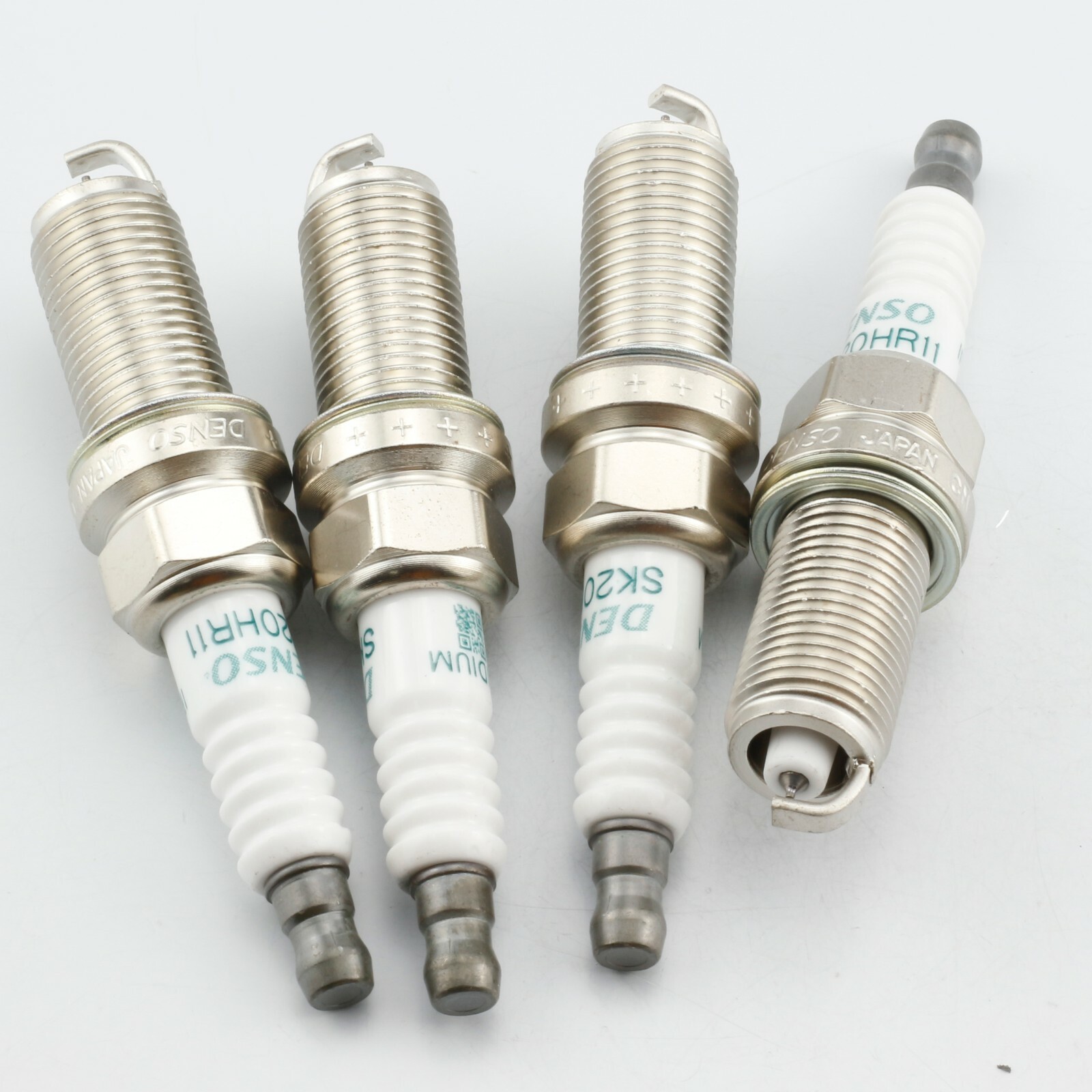 4Pcs New DENSO 90919-01191 SK20HR11 For Toyota / Lexus V8 Spark Plugs ...