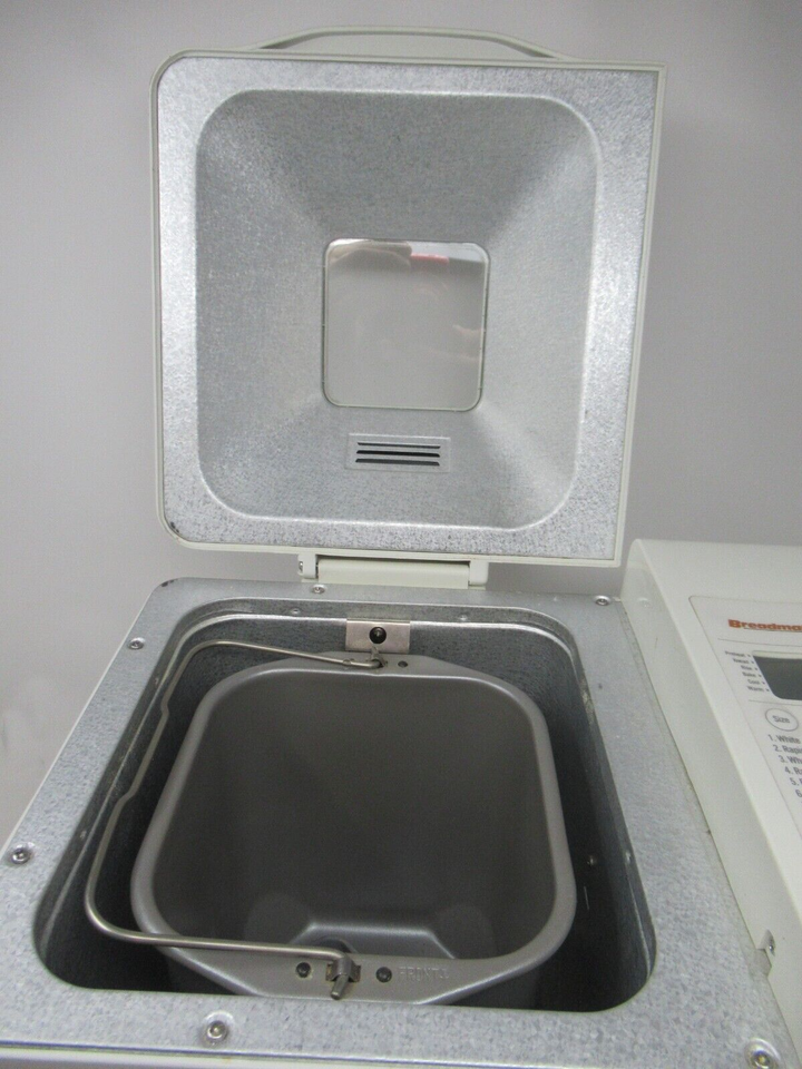 BREADMAN PLUS 1-2 LB. DIG. BREAD MAKER WHITE TR700C, BREAD MACHINE ...