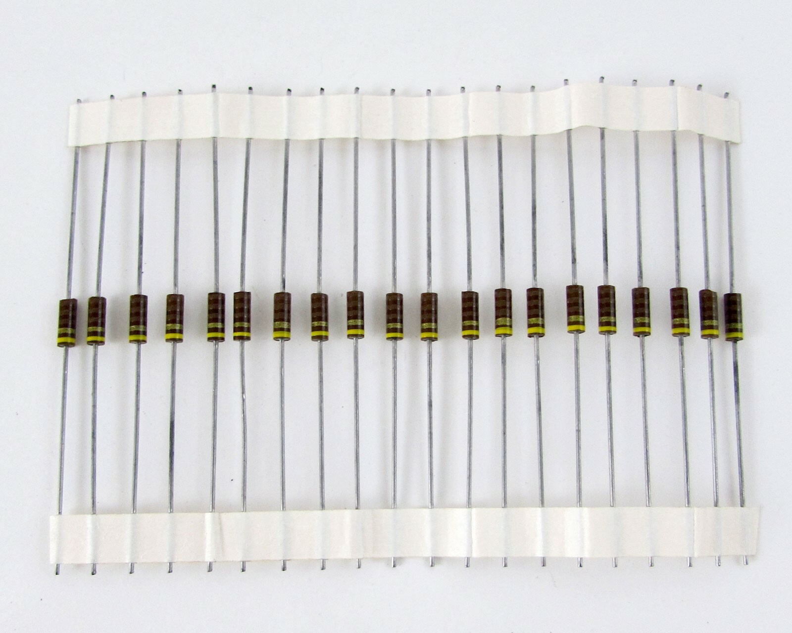 Lot of (20) Allen-Bradley RCR07G111JS Carbon Composition Resistors 110 ...