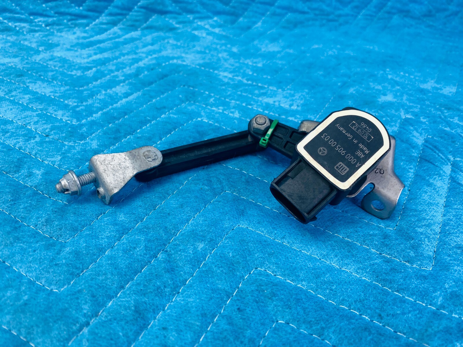 Mercedes SL400 SL550 Front Suspension Height Leveling Sensor w/ Rod RH ...