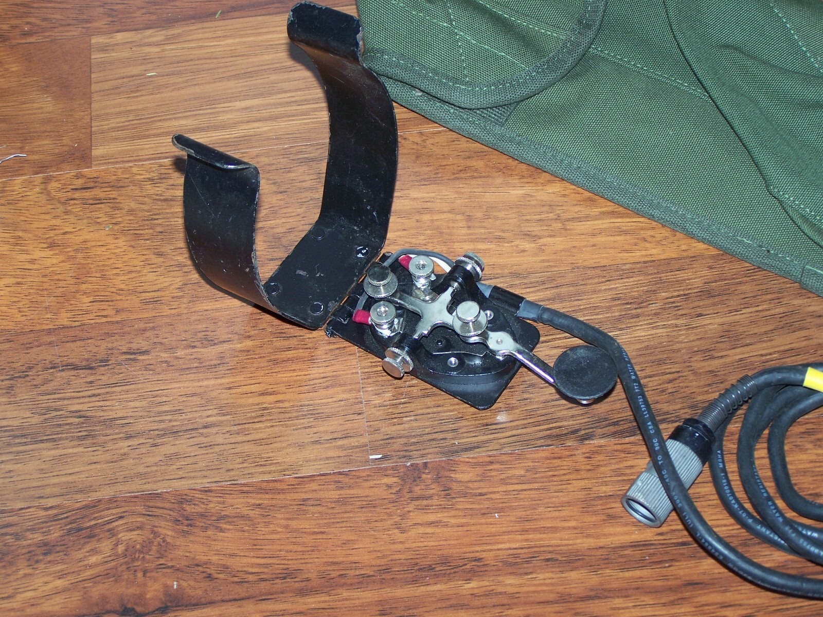 J37 Telegraph Key Morse Harris Radio CW U/229 J45 Knee Mount + PRC 25 ...