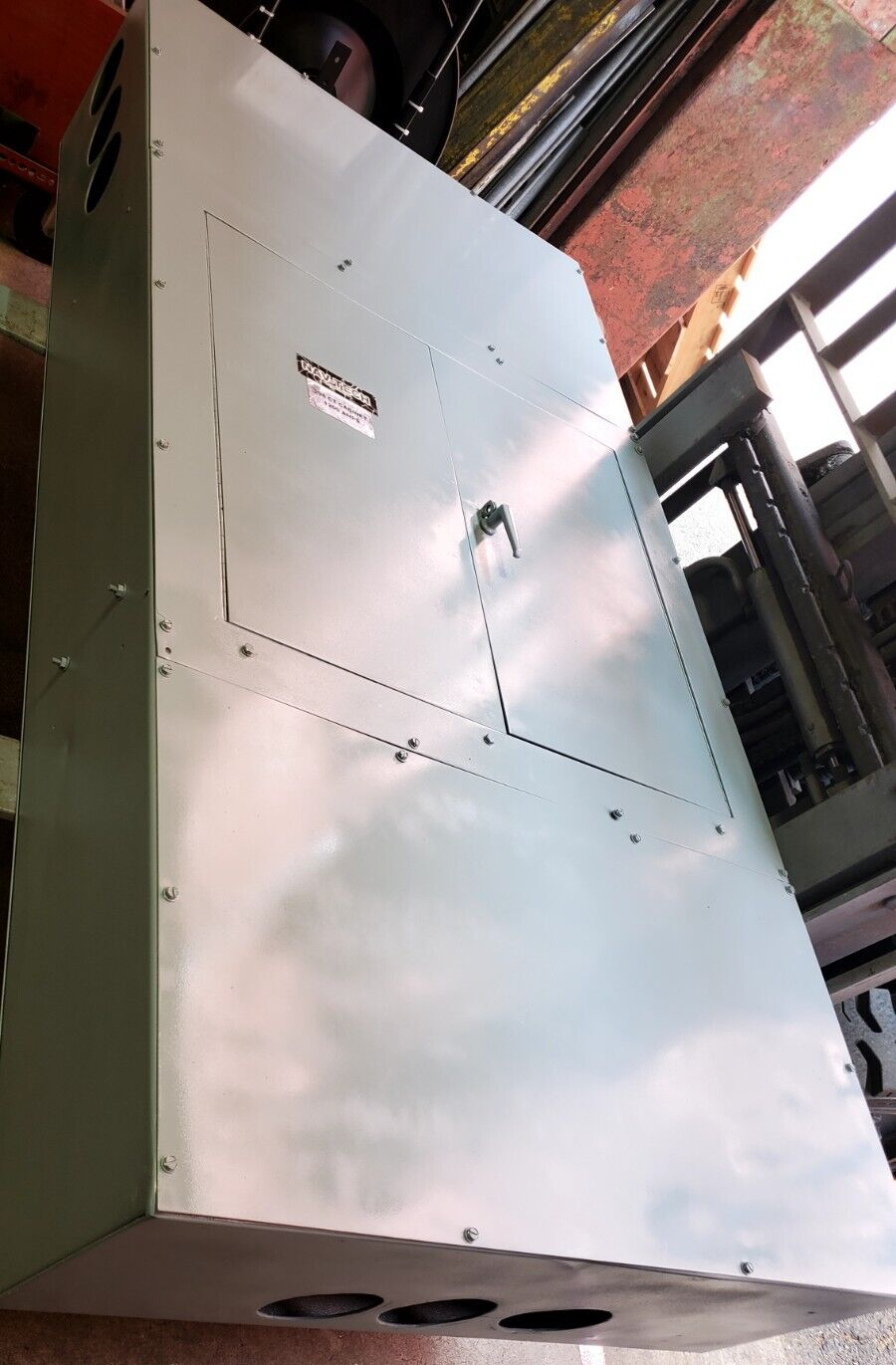 1200A CURRENT TRANSFORMER (CT CABINET) 72" X 36" X 12"D NAV-TECH INC ...