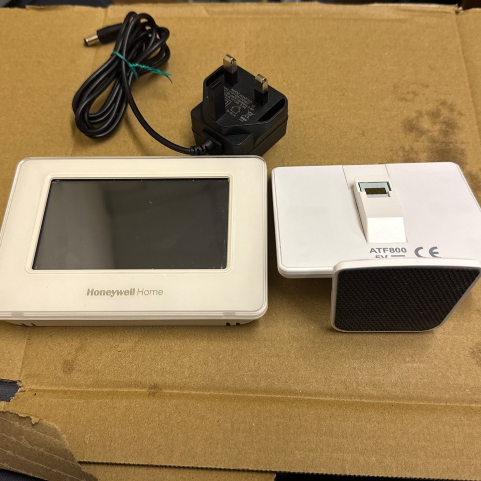 Honeywell Evohome Connected Thermostat ATF800 ATC928G3000 1000 Class 2 ...