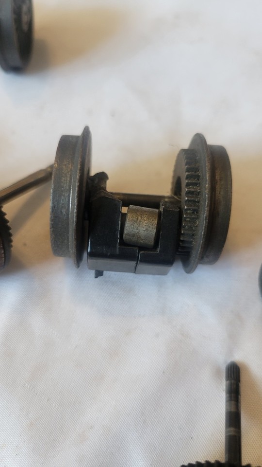 Lot of Vintage O Scale Locomotive Wheels Steam Engine Marx Lionel ...