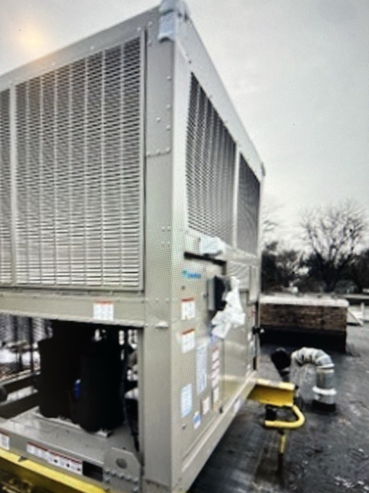 Daikin Applied Model AGZ-F Packaged Air-Cooled Chiller Unit 48.21 Tons ...