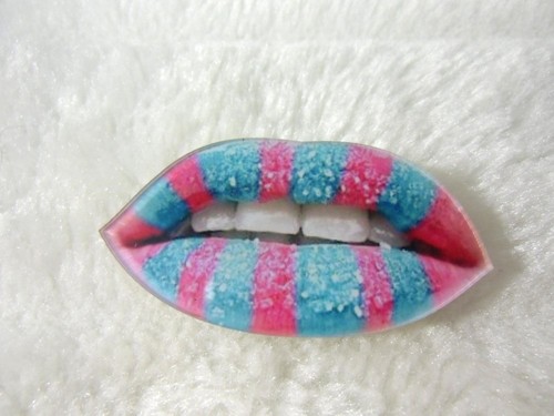 Broche bouche lips lèvres sucre bonbon sexy glamour original plastique ...