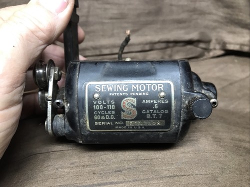 SINGER SEWING MACHINE B.T.7 MOTOR W/BELT PULLEY STABILIZER | eBay