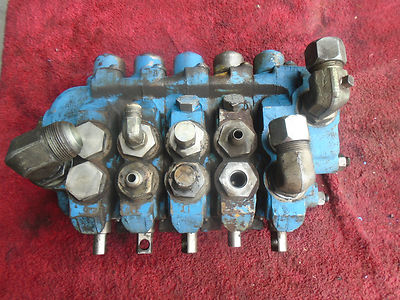 Vickers 5-Spool Main Hydraulic Control Valve for Caterpillar V160-300-# ...