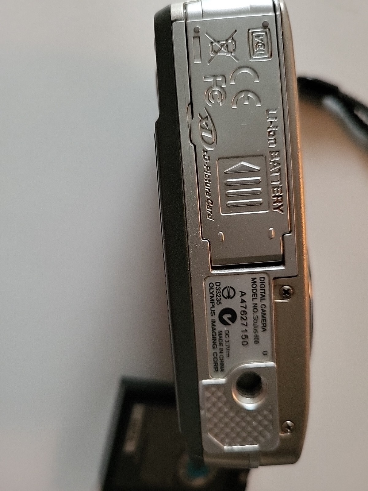 Olympus Stylus 600 Digital Camera 6.0 Megapixel + Battery And Charger ...