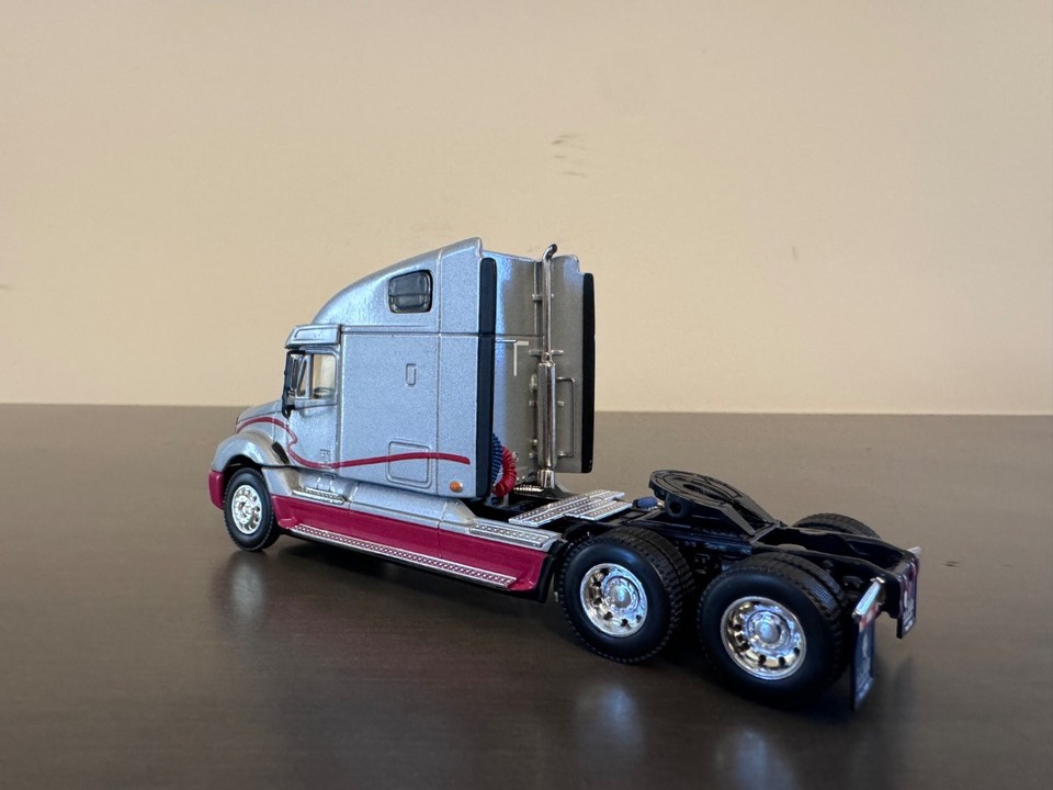 1/64 DCP/ First Gear Freightliner Century- Silver w/pink | eBay