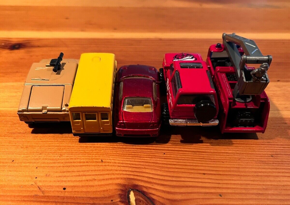 5 Matchbox model cars lot vintage 90s Mattel Ferrari hummer bus ford ...