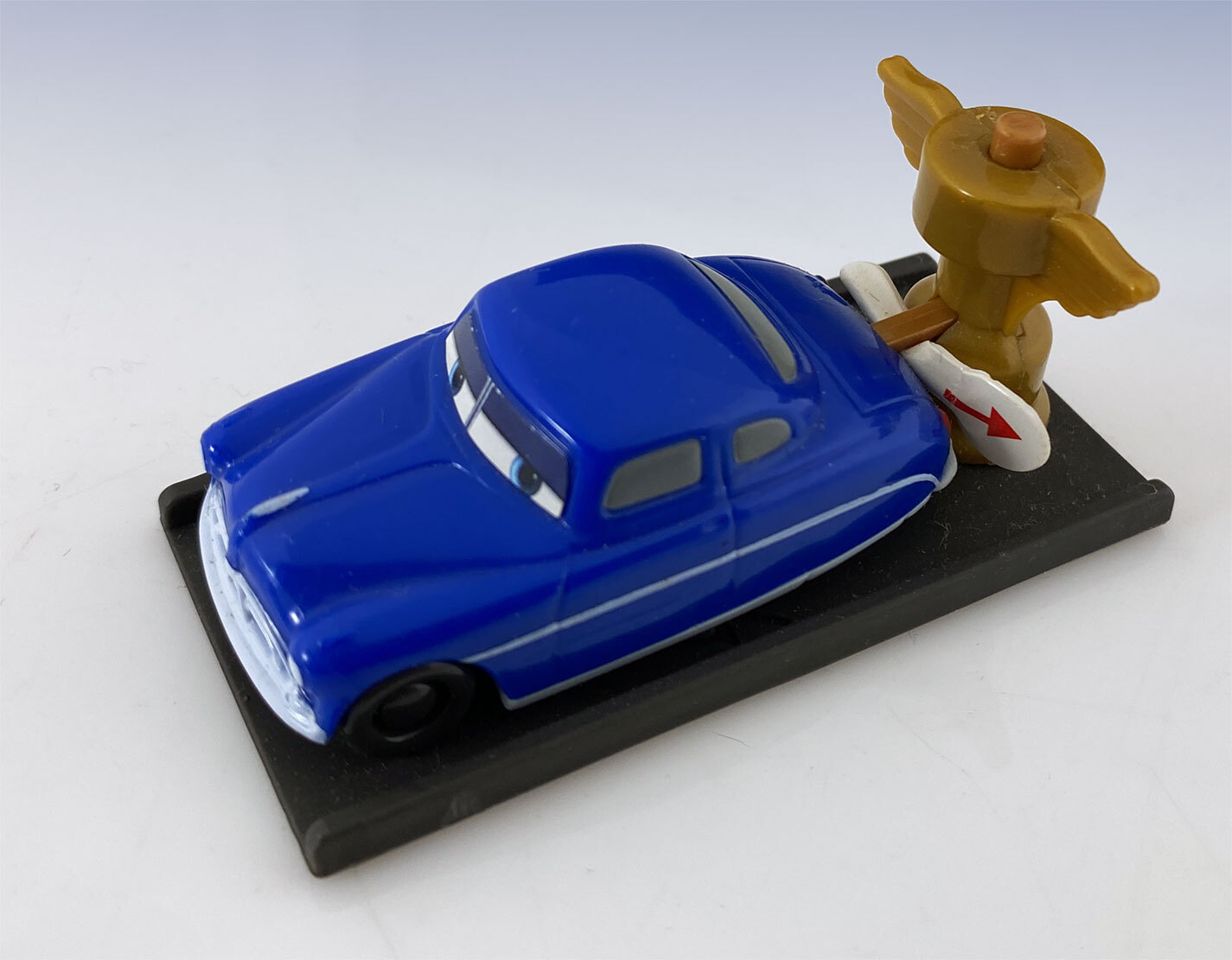 Energizer Promo Disney / Pixar Cars DOC HUDSON w Piston Cup Trophy ...