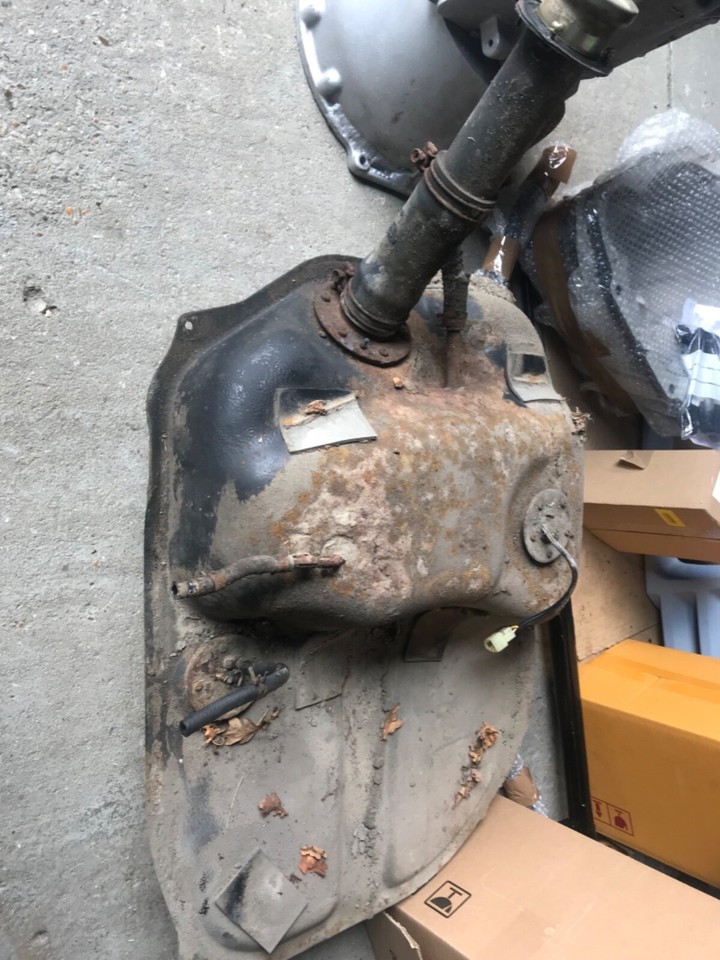 TOYOTA STARLET 1983 KP61 FUEL TANK COMPLETE | eBay UK