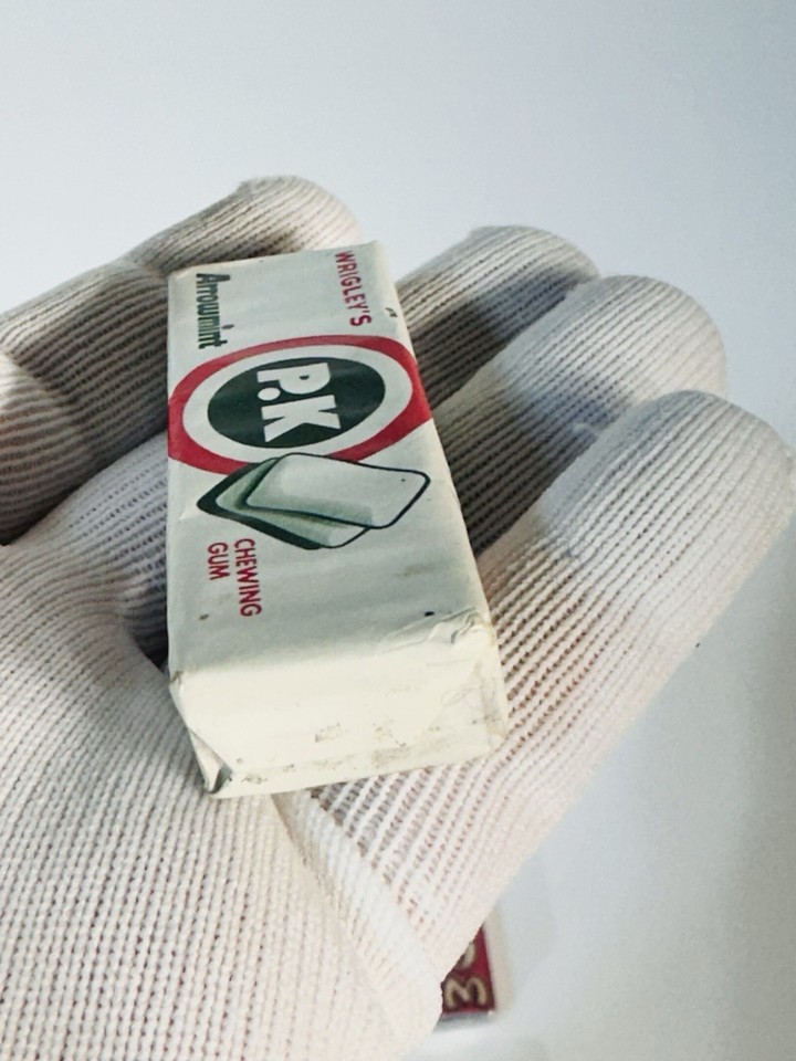 LOT OF 8: VTG COMPLETE PACKS OF CHEWING GUM (FAN TAN/CHUM/BUB/ADAMS ...