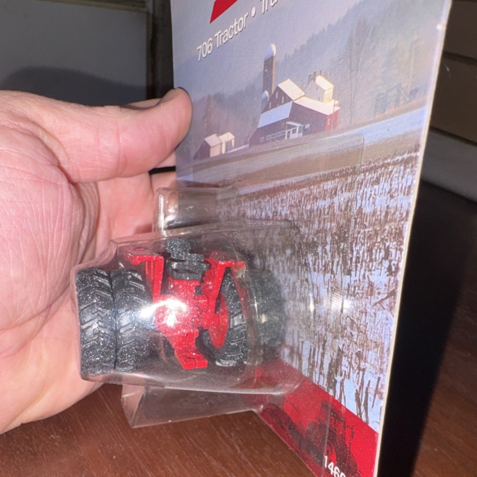 Ertl Case IH 706 “Snowy” Tractor 1/64 Die-Cast Metal Red Black #14660 ...