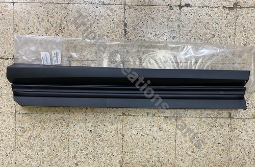 Genuine Toyota 75071-48100 Moulding Sub-Assy Front Door Outside RH ...