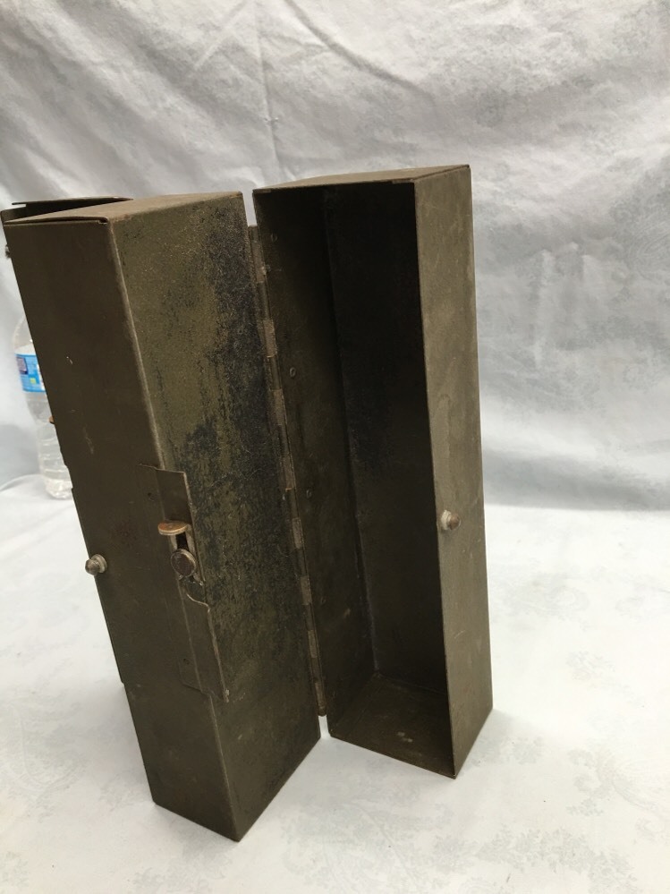 Rare Small Vintage Army Metal Box ??? | eBay
