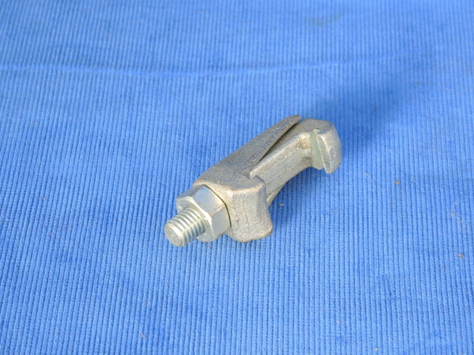 Pfeiffer ISO-K 63/250 Double Claw Clamp, 26-38 mm | eBay
