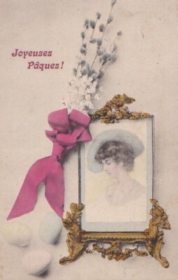 CPA Fantaisie JOYEUSES PAQUES Portrait Femme Ruban rose Oeufs HAPPY ...