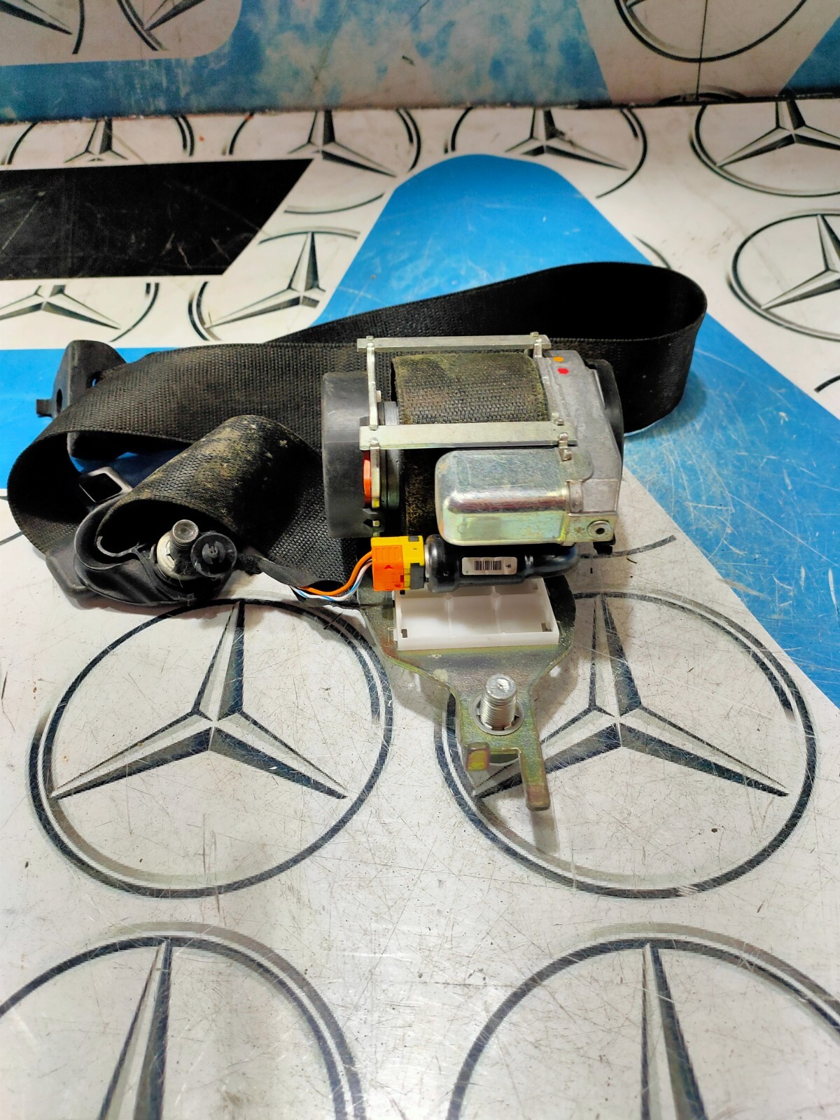 Mercedes-Benz GLE W166 Rear Right Seatbelt A1668603285 2016 for sale ...