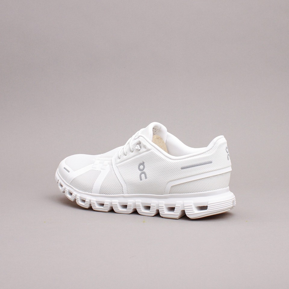 ON Running Cloud 6 White Training Workout Gym New Men Shoes Rare ...