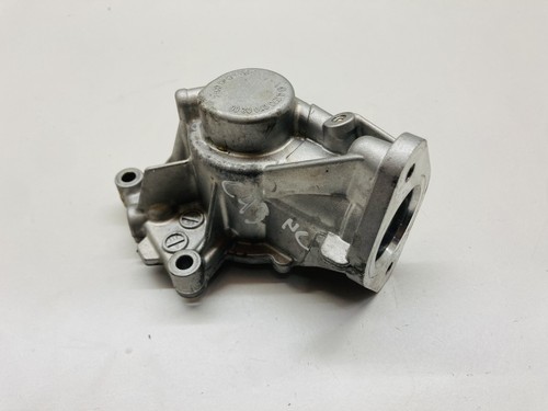 FUEL PUMP HOUSING MERCEDES W205 AMG C43 V6 3.0 PETROL M276.823 ...