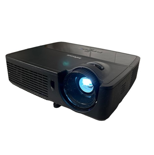 InFocus IN112 Portable DLP Projector, 3D ready, FREE HDMI Adapter ...