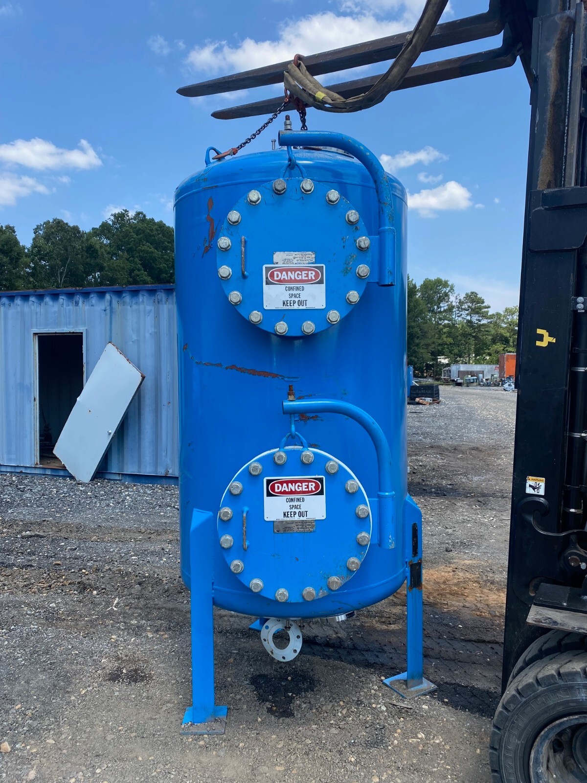 Quick Tanks Inc 560 Gallon Vertical Cylinder Liquid Storage Tank, 48 ...