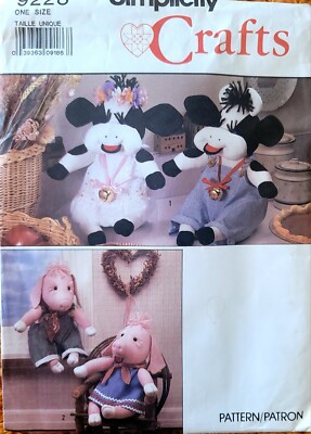 Simplicity Sewing Pattern #9228 Crafts 13" Cow and 13.5" Pig w/ Clothes ...