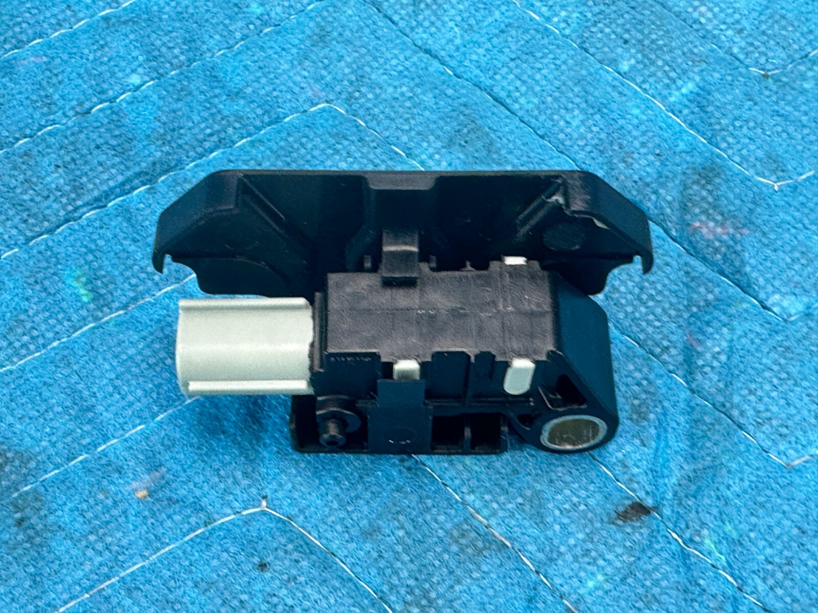 Genuine Lexus Toyota 89178-33050 Front RH or LH Side Seat Position ...