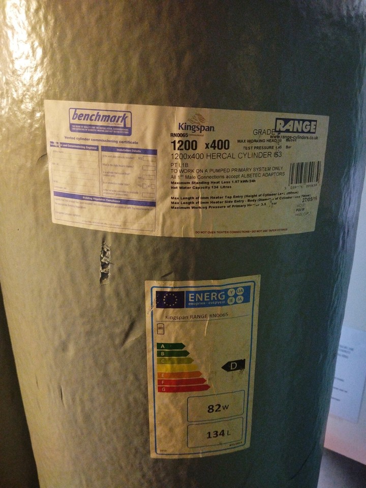 Kingspan 1200× 400 HERCAL Indirect Cylinder Grade 3 Foamed lagged Hot ...