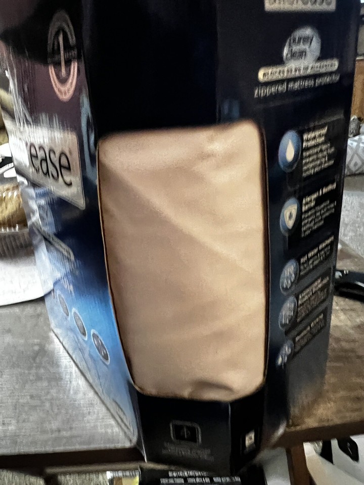 AllerEase Maximum Soft Waterproof White Mattress Protector Full Sized BR5 | eBay