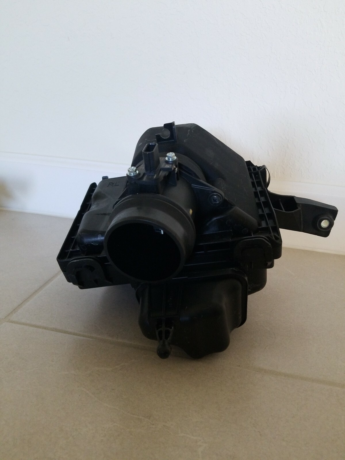 2017 - 2020 INFINITI Q60 RIGHT PASSENGER SIDE AIR CLEANER INTAKE BOX ...